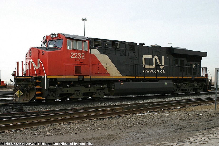 CN 2232 ES44DC